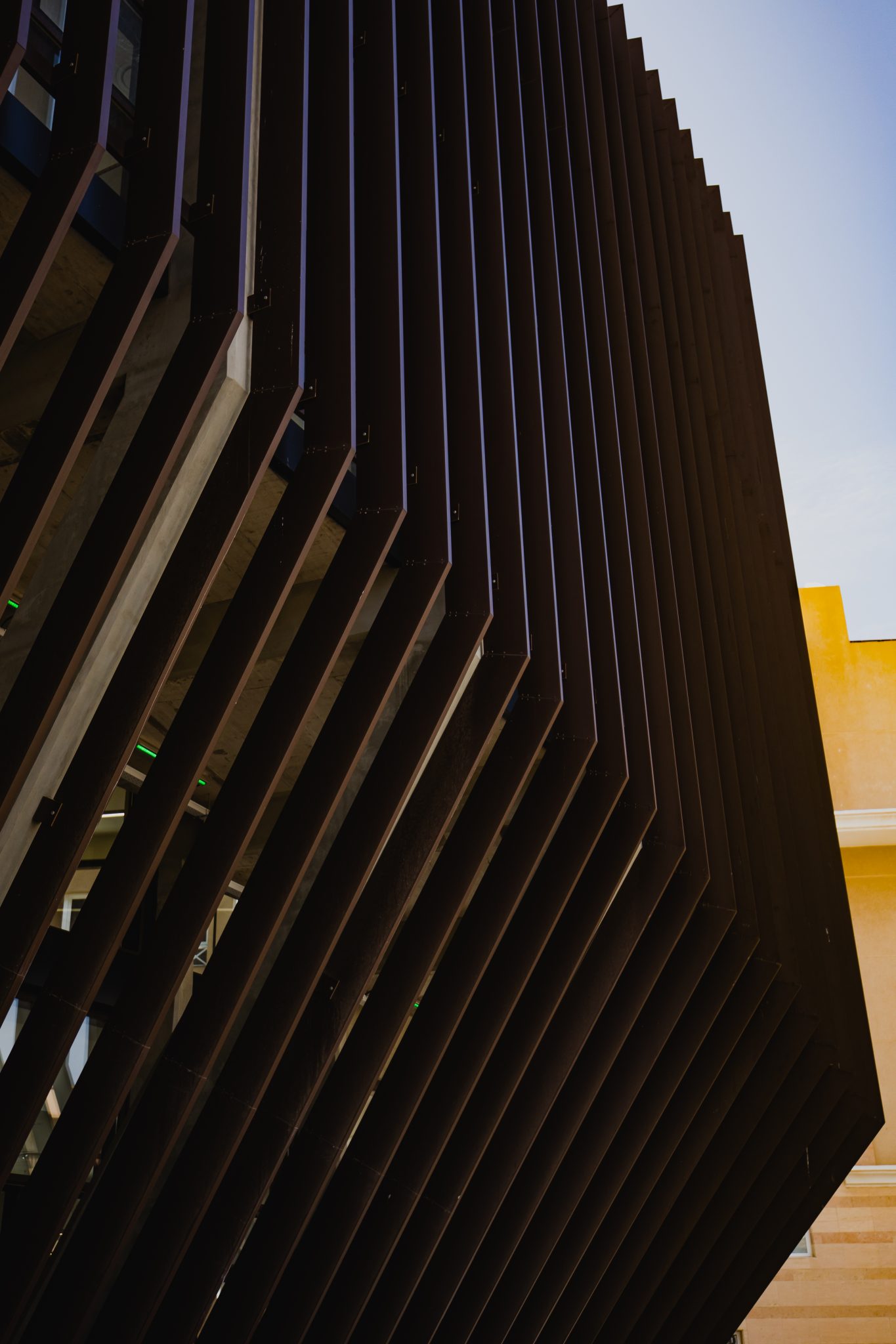 Biblioteca y centro polivalente – Daniel Padrón